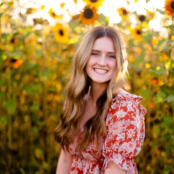 Aubrey's Closet (@aubrey_novinger) | Poshmark